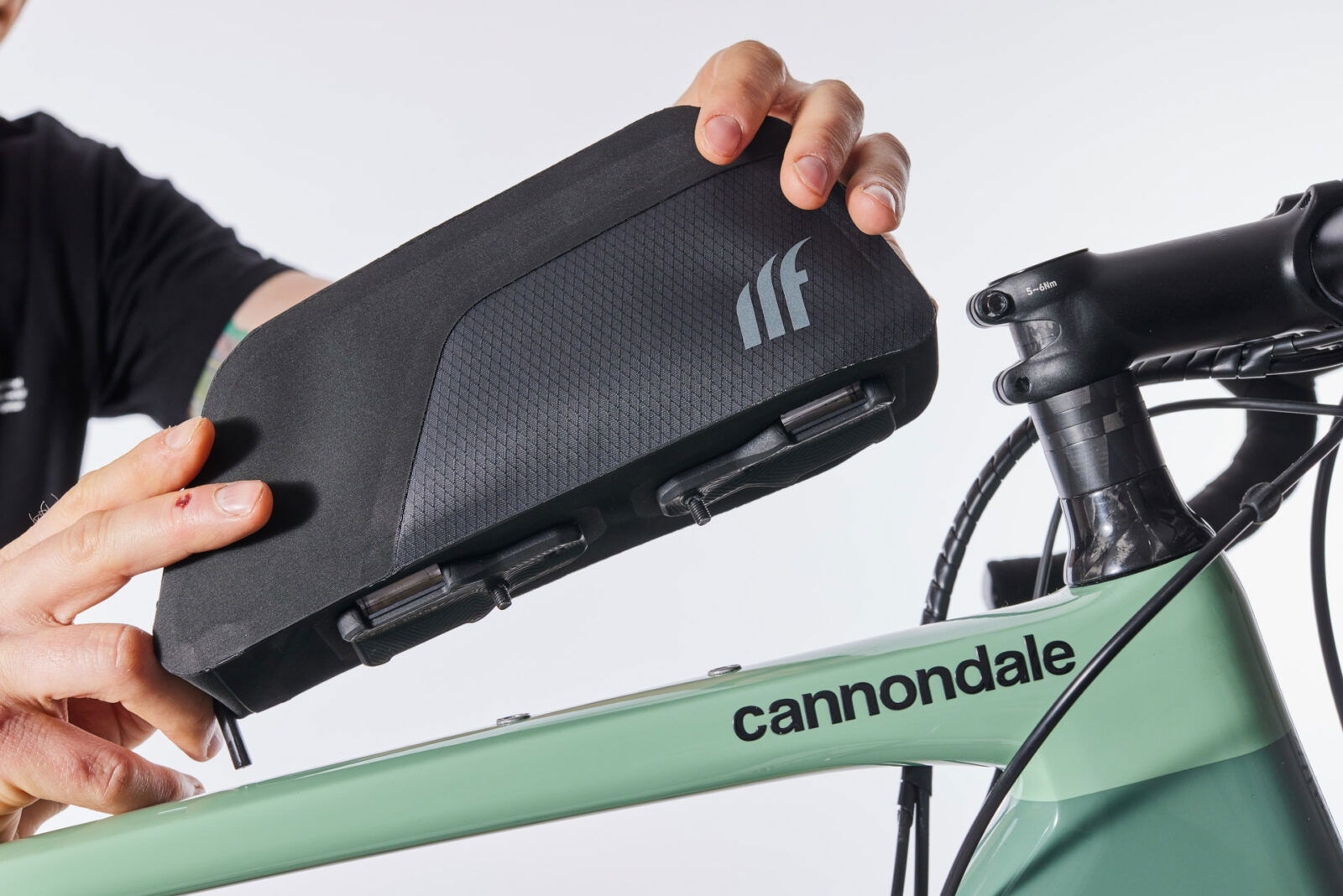 Top Tube Bags - Product Design Notes - Tailfin Cycling
