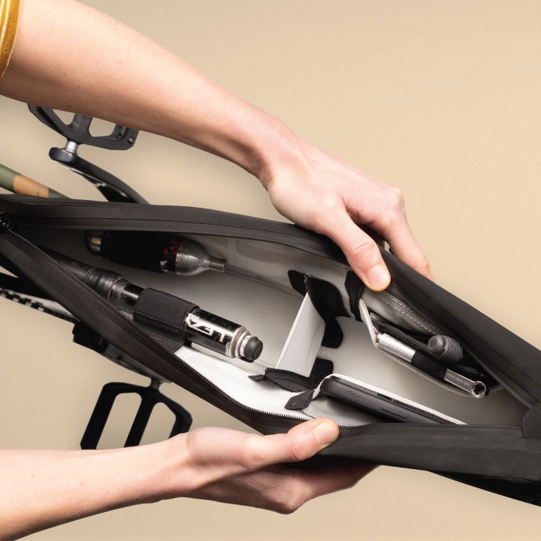 Long Top Tube Bag - Tailfin Cycling