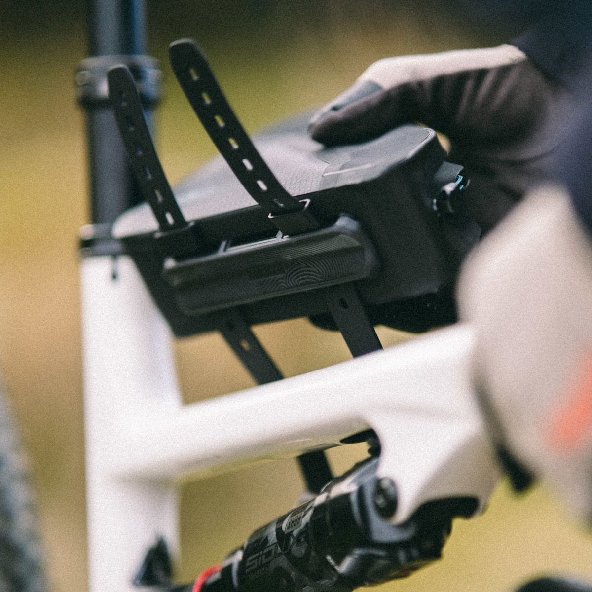 Rear Top Tube Bag - Tailfin Cycling